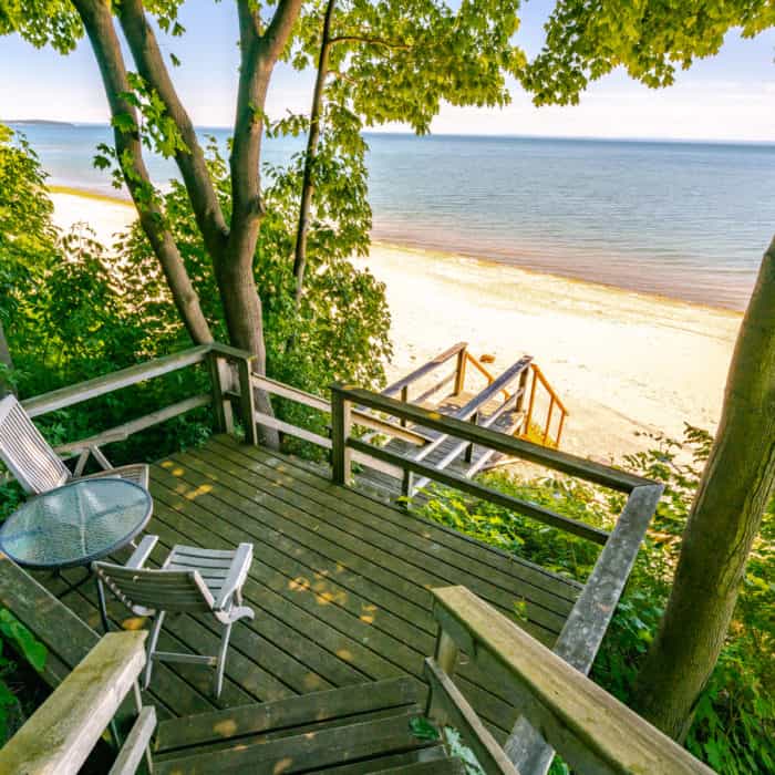 Cedar Bay Beachfront Paradise - Perfect Stays Niagara